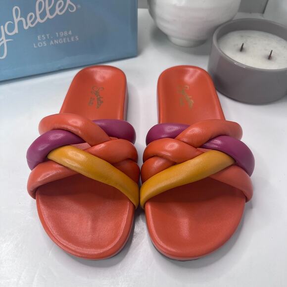Seychelles | Shoes | Seychelles Low Key Glow Up Leather Puff Slide ...